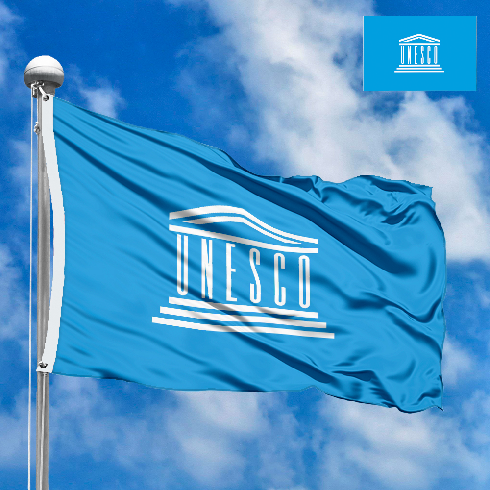 UNESCO flag • photo • description 🏁 FlagsSite.com